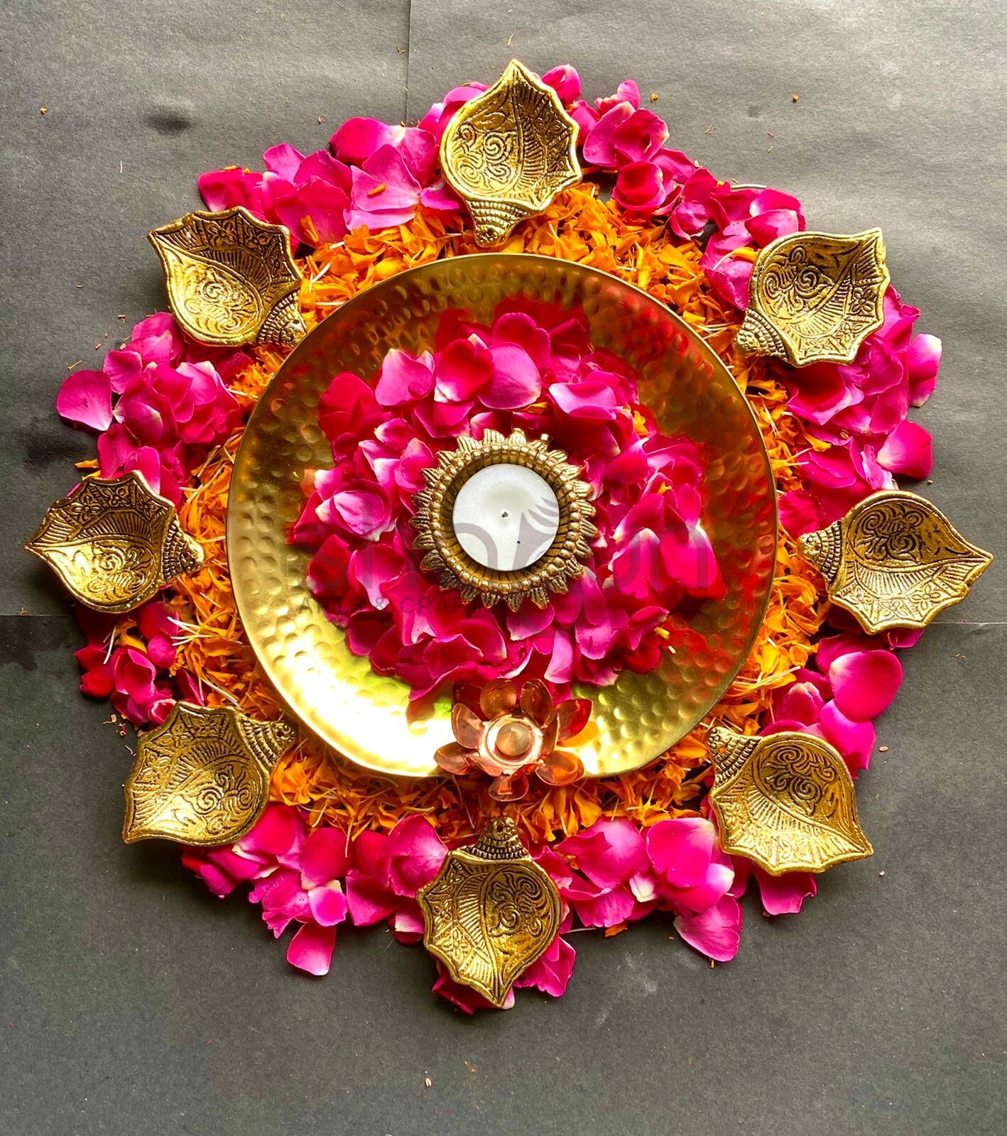 Brass Platter with 9 Diya Combo - Shagun Arts and Crafts